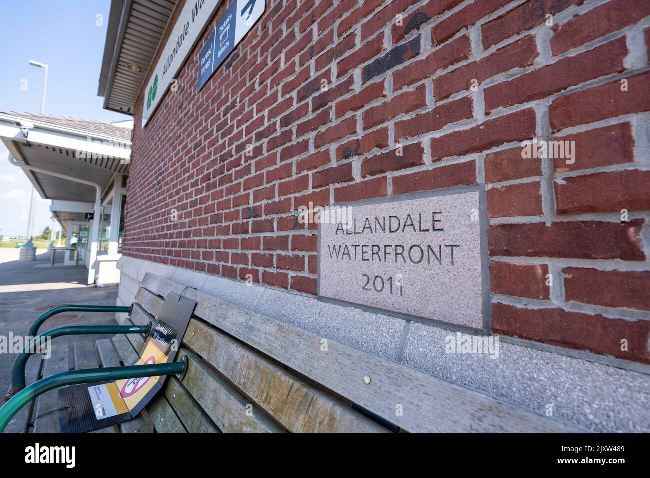 GO Transit Allandale Waterfront Station Stock Photo - Alamy
