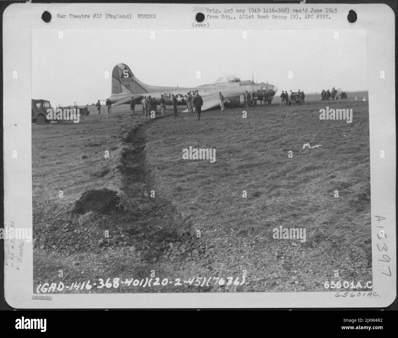 This Boeing B-17 "Flying Fortress" Of The 401St Bomb Group (A/C No ...