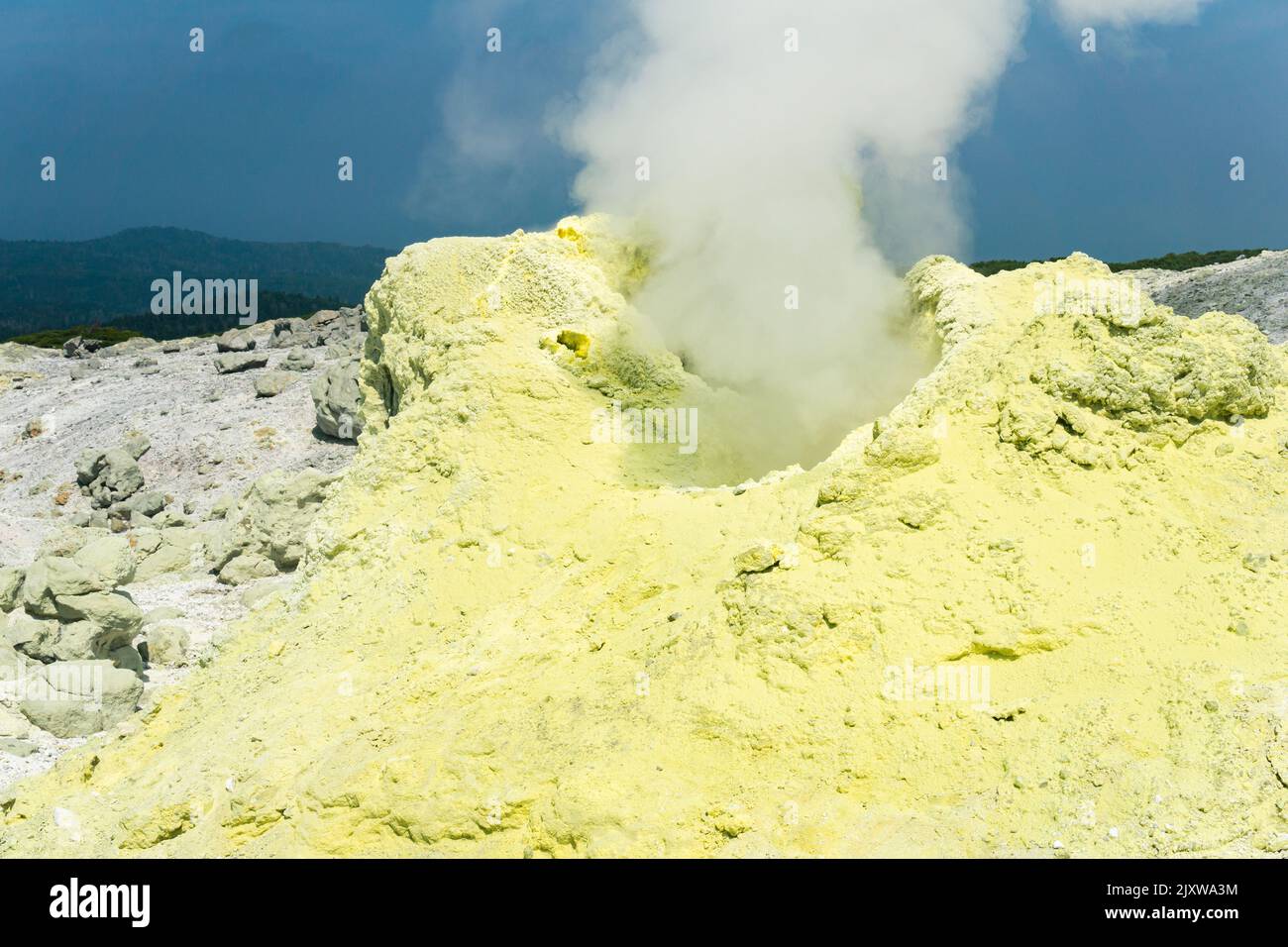 Sulfur deposits around fumarole hi-res stock photography and images - Alamy