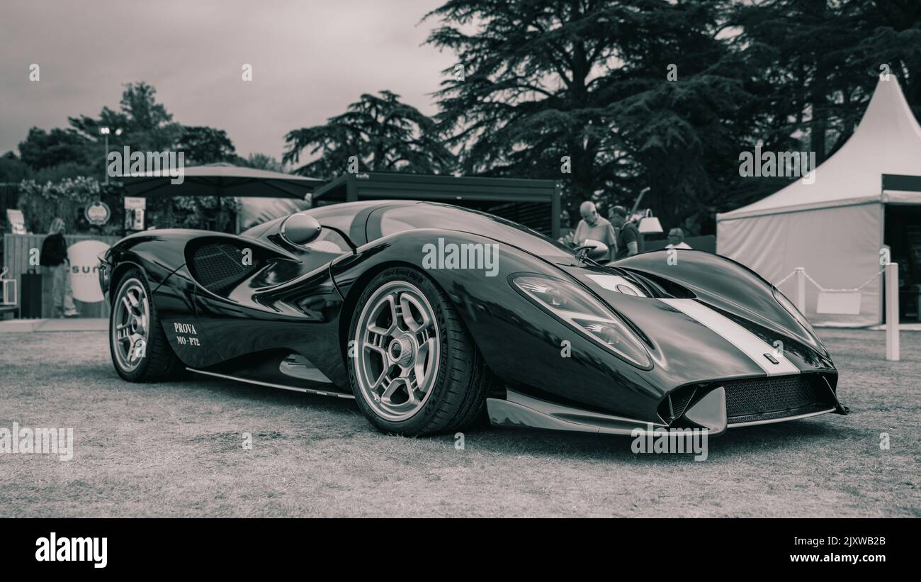 Ford coyote v8 hi-res stock photography and images - Alamy