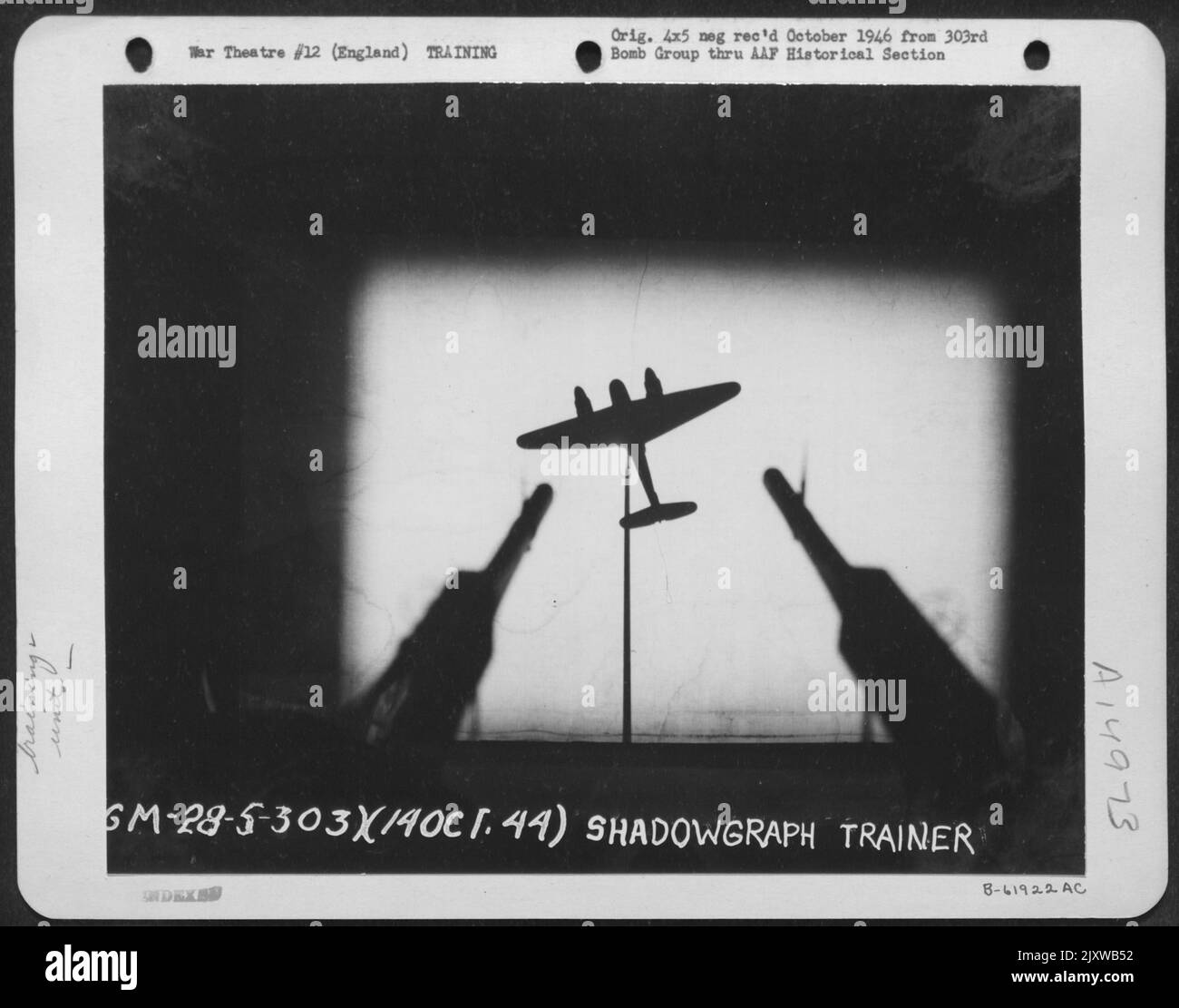 Shadowgrapher Trainer - The Shadowgraph Is A Device To Project On A ...