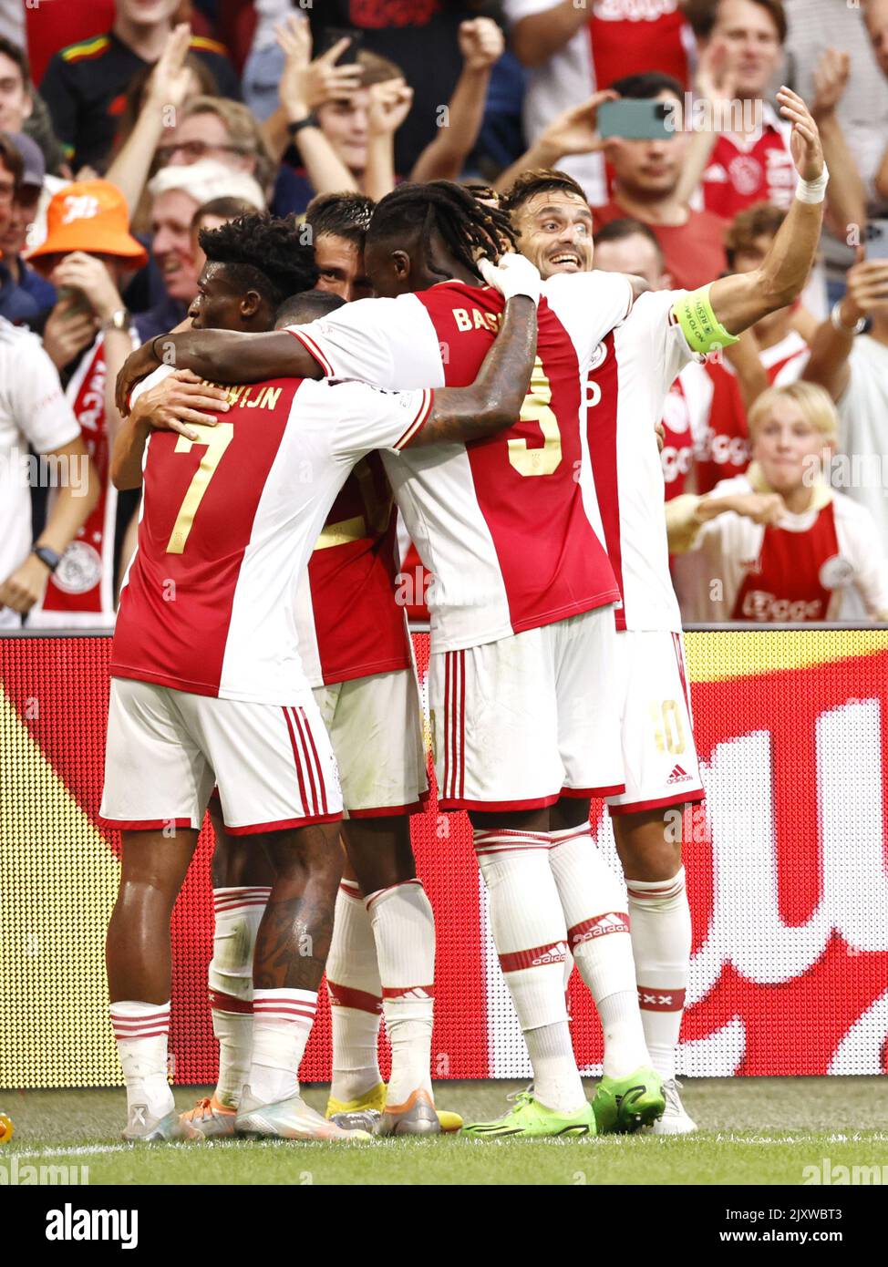 Amsterdam, Netherlands. 07th Sep, 2022. AMSTERDAM - (lr) Steven Bergwijn of Ajax, Steven ...