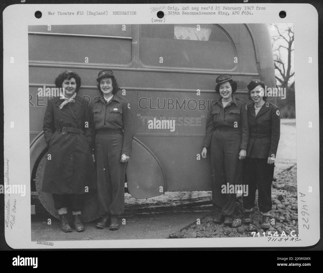 American Red Cross Workers Pose Beside The Clubmobile, Nicknamed ...