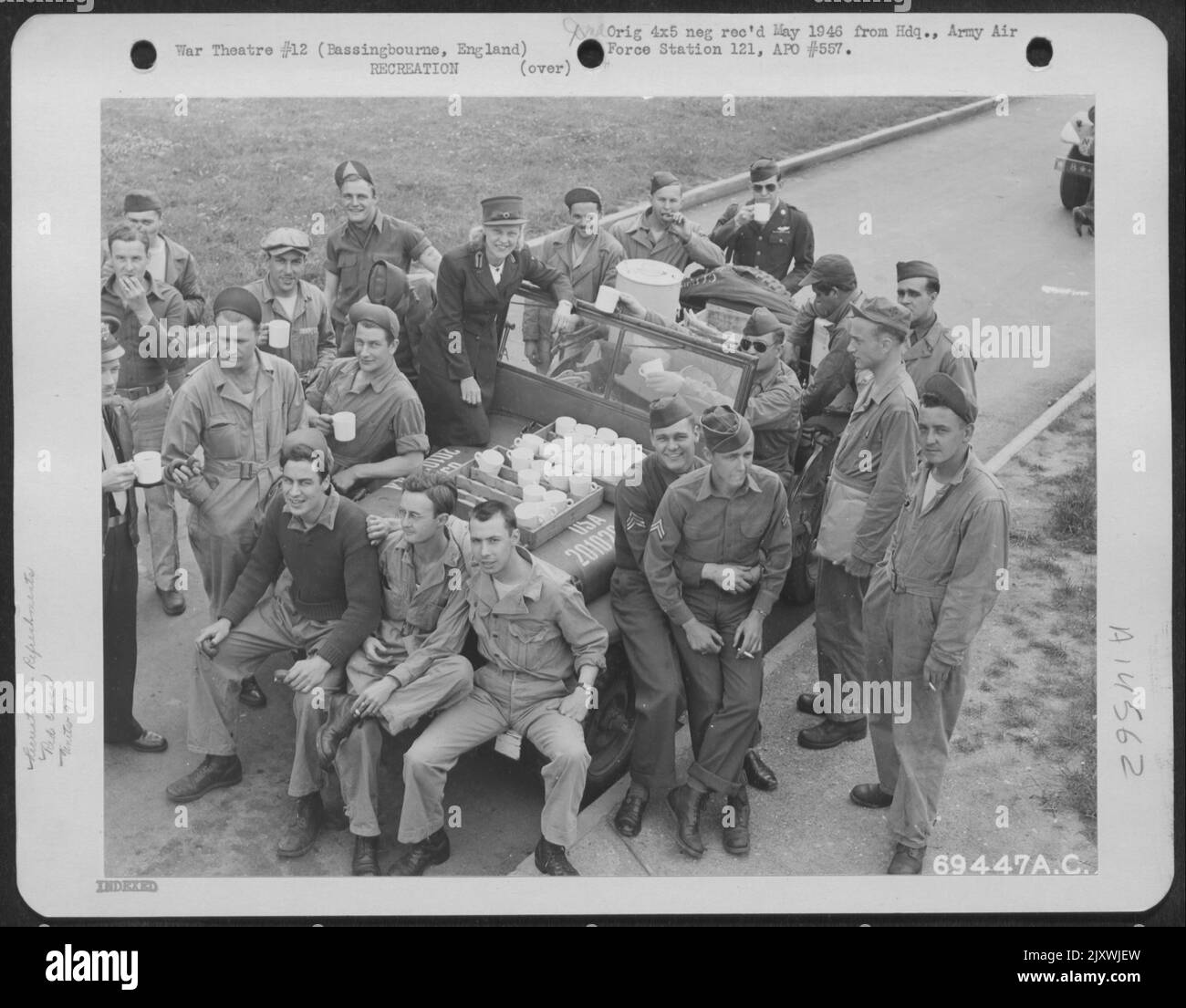 Photo red building in Black and White Stock Photos & Images - Alamy