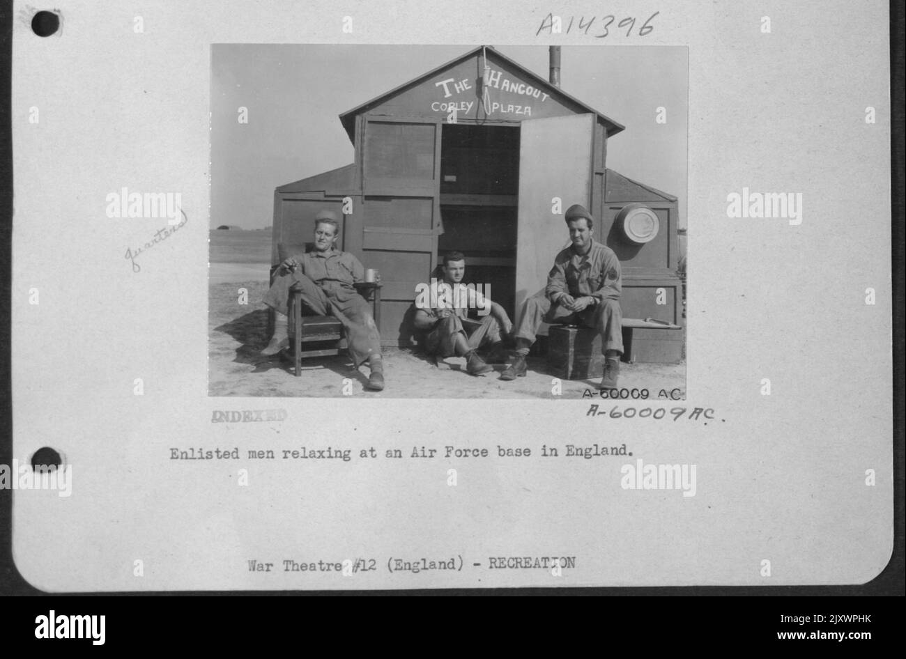 Enlisted Men Relaxing At An Air Force Base In England Stock Photo - Alamy