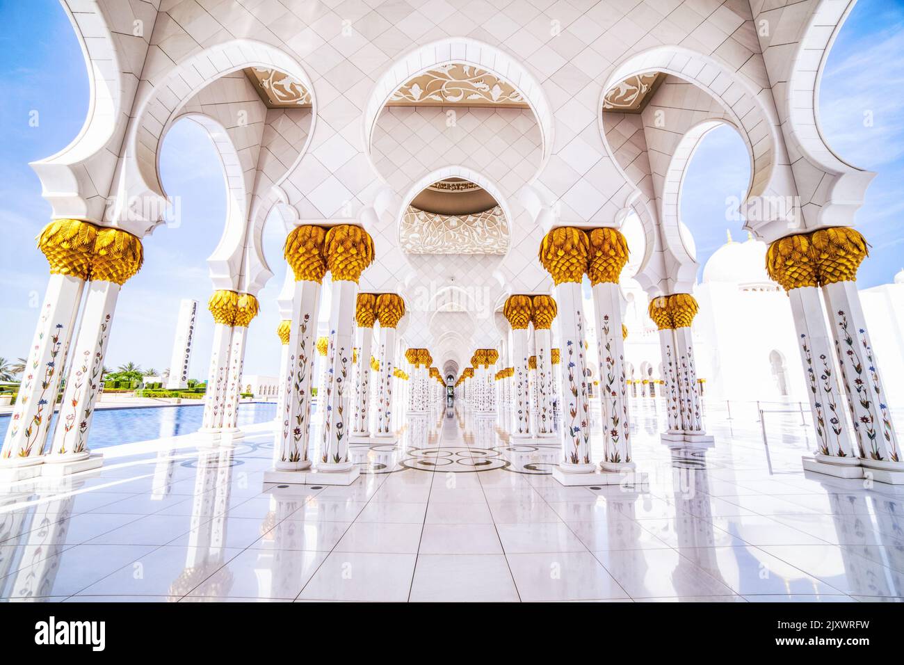 Pillars of Sheikh Zayed Mosque in Abu Dhabi during a Sunny Day, UAE ...