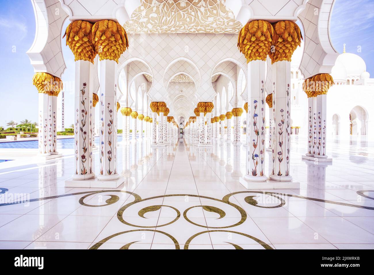 Pillars of Sheikh Zayed Mosque in Abu Dhabi during a Sunny Day, UAE ...