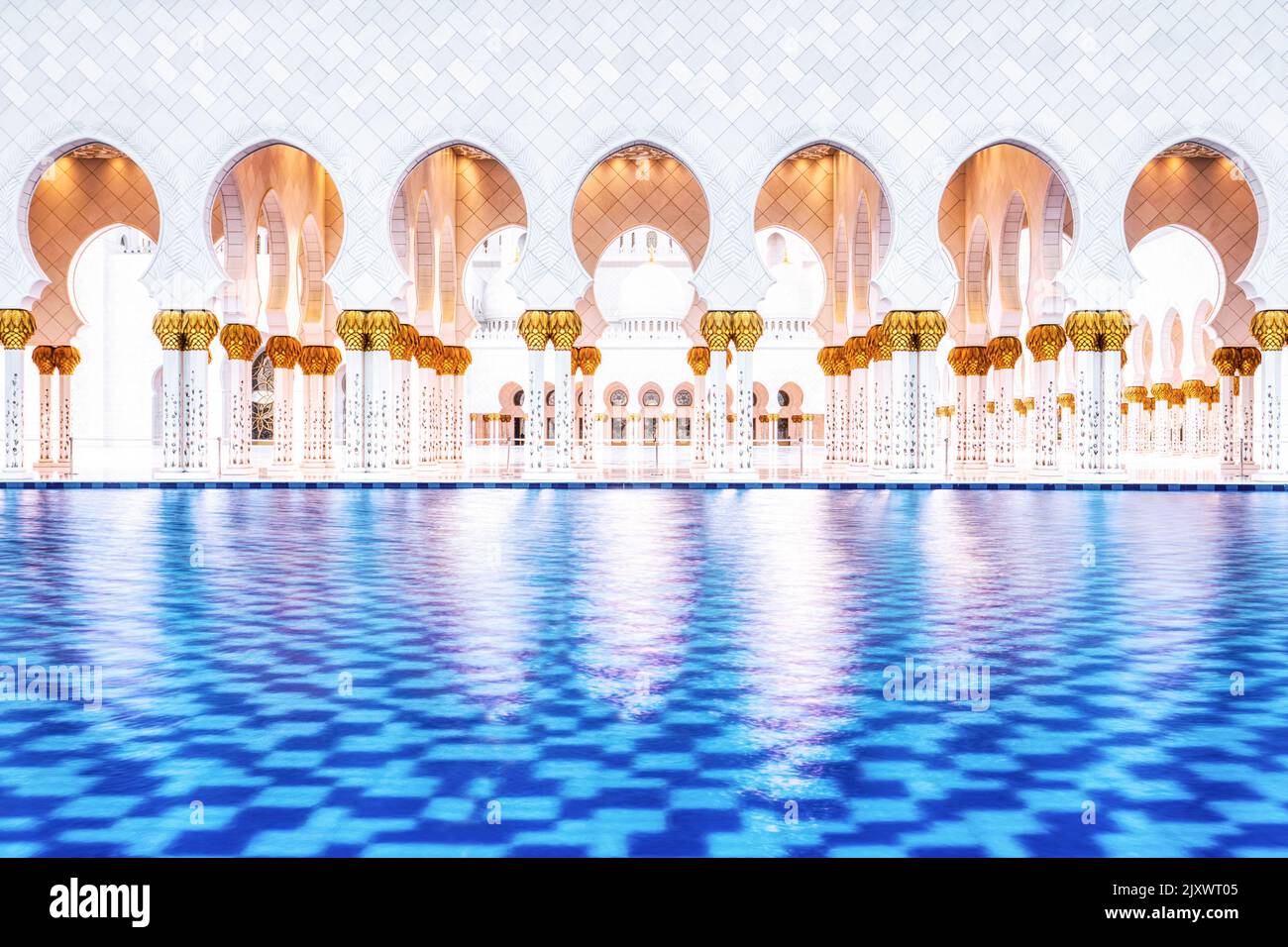 Pillars with Pool of Sheikh Zayed Mosque in Abu Dhabi, UAE Stock Photo ...