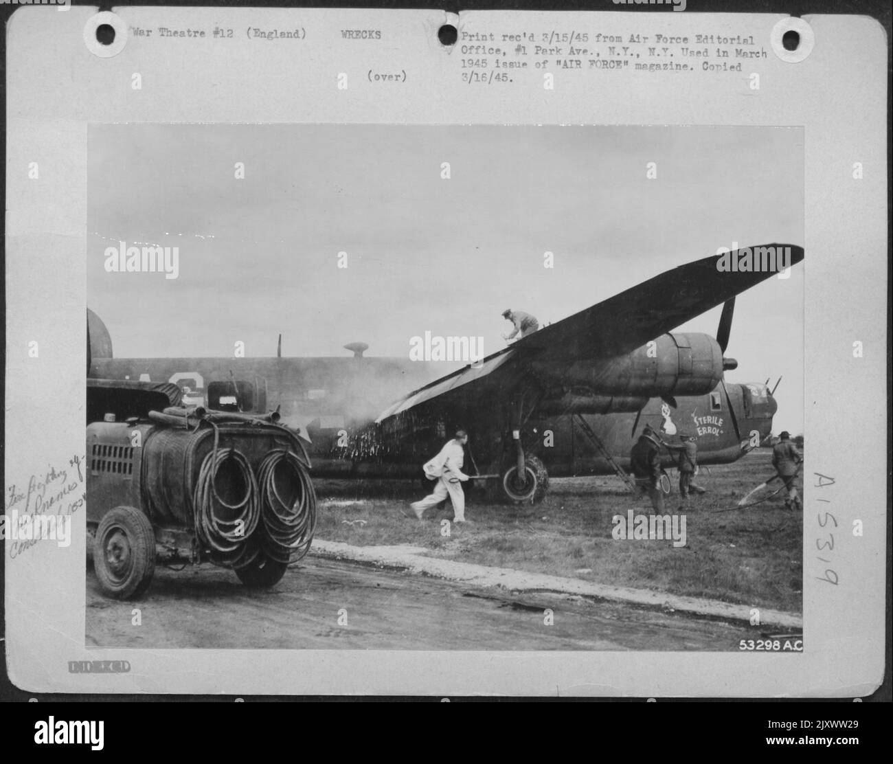 B 24 liberator crew Black and White Stock Photos & Images - Alamy