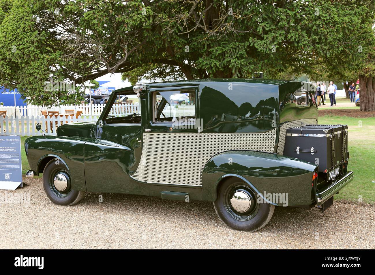 Austin FX4 Sedanca Brougham (1960). Trade Stand, Concours of Elegance ...
