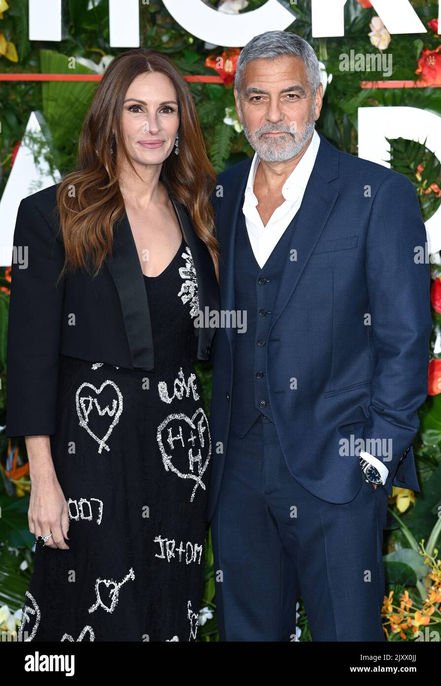 Julia roberts and george clooney 2022 hi-res stock photography and images - Alamy
