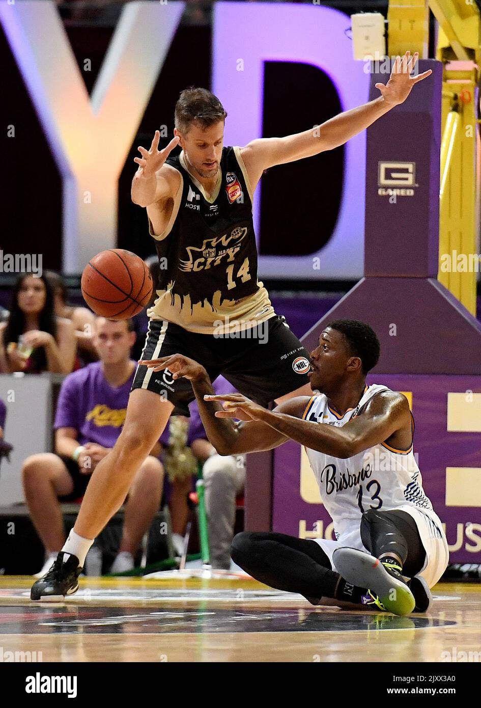 Lamar Patterson of the Bullets and Jerome Randle of the Kings during ...
