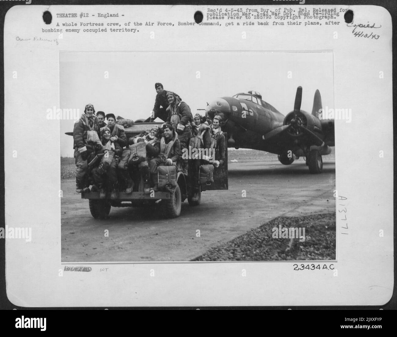 A whole ofrtress crew, of the Air force, Bomber command, get a ride ...