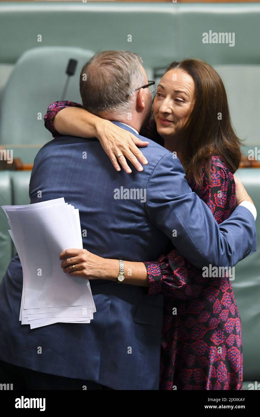Labor backbencher Gai Brodtmann (right Stock Photo - Alamy