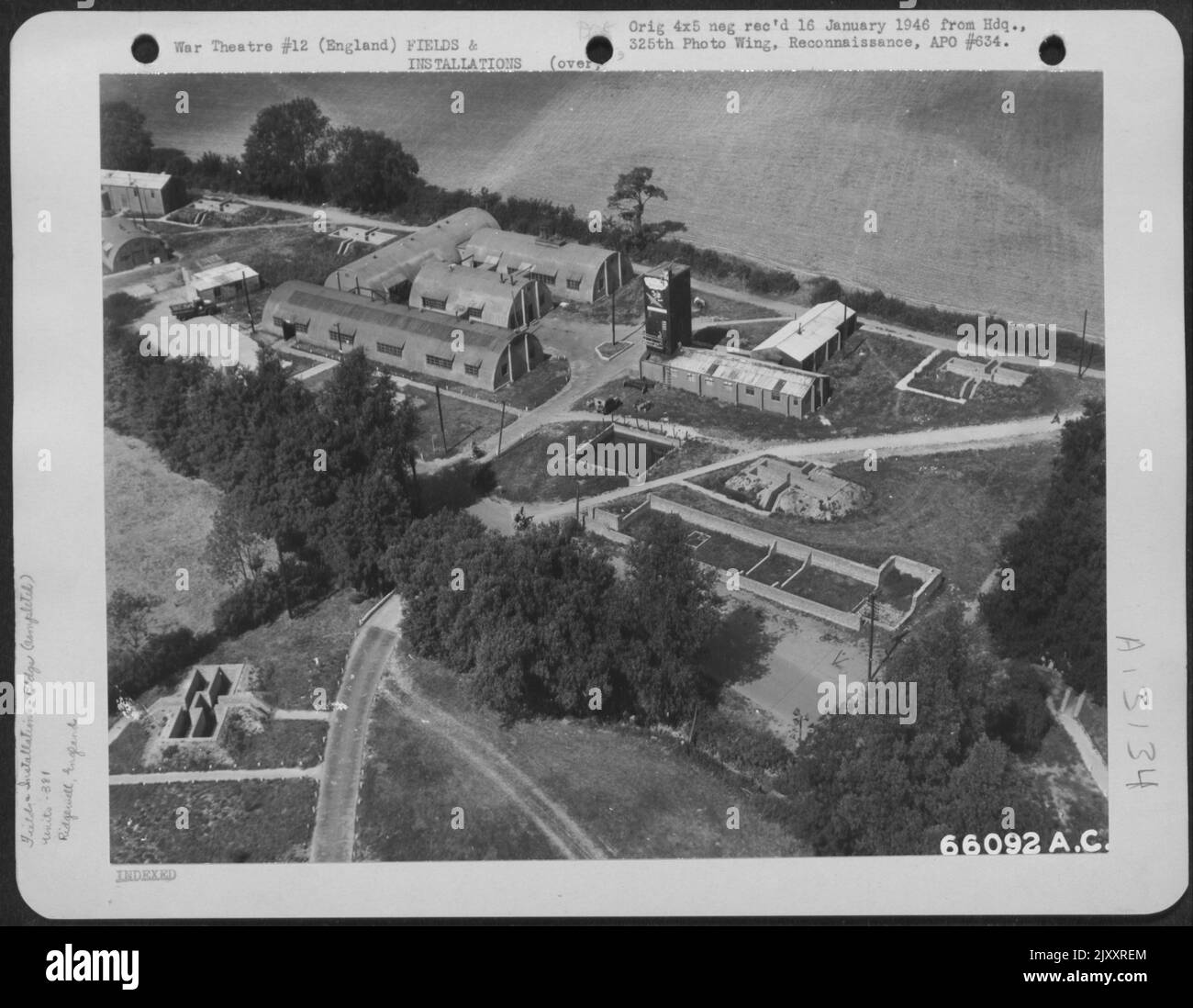 Parachute loft hi-res stock photography and images - Alamy