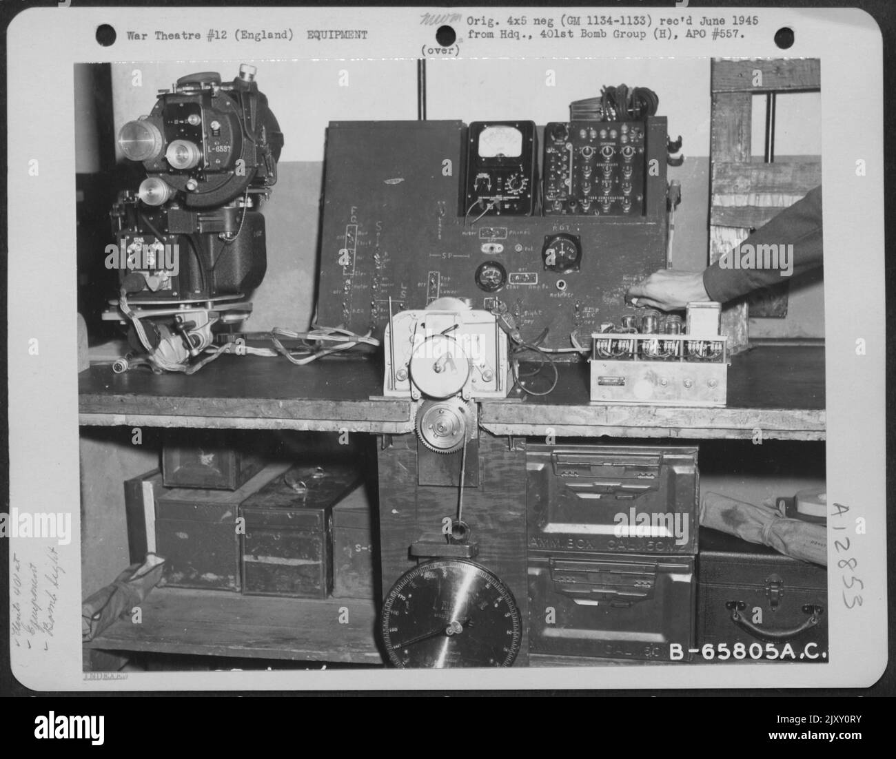 Bomb sight technology Black and White Stock Photos & Images - Alamy