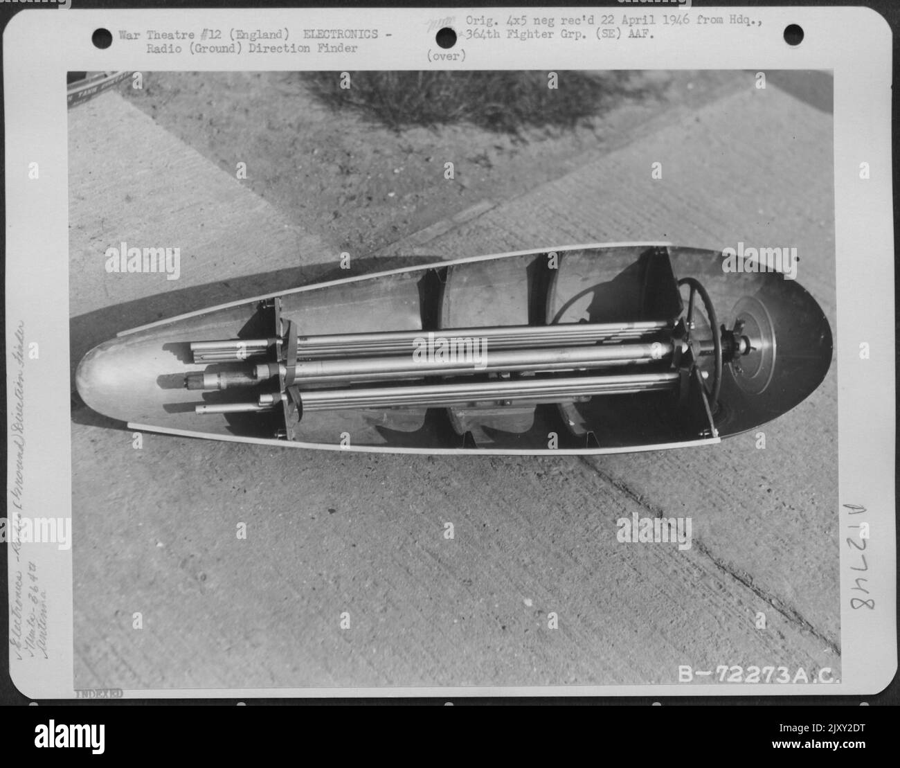 Portable Antenna Assembly For Vhf Fighter-Control Radio Set Up Of The ...