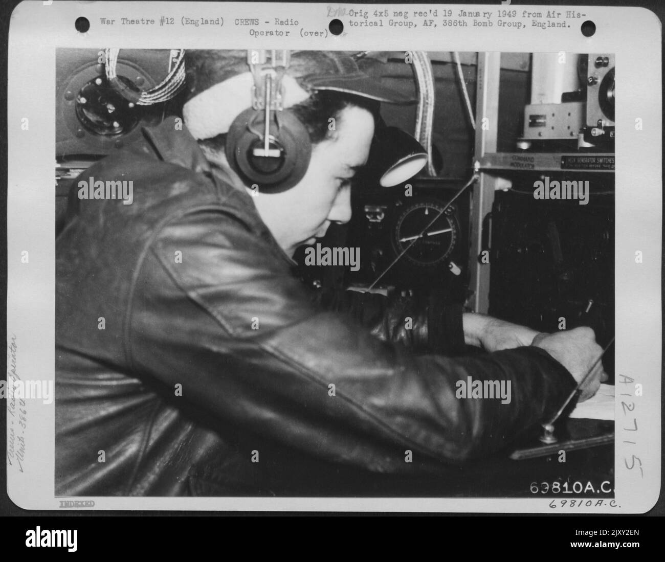 Radio instruments Black and White Stock Photos & Images - Alamy