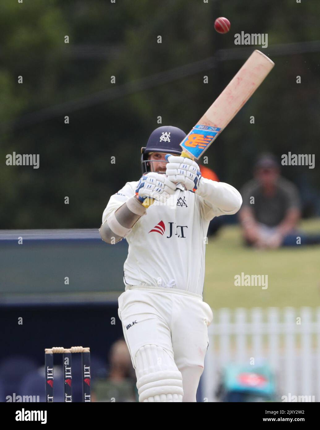 Nic Maddinson batting for Victoria during day 1 of the Round 8 ...