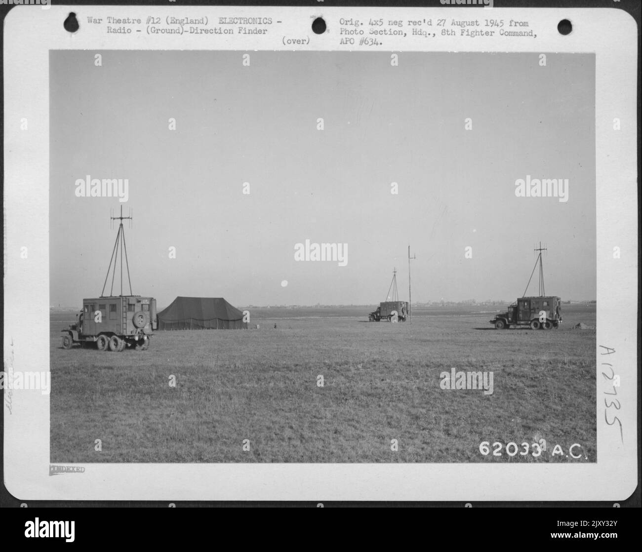 Tracking radio Black and White Stock Photos & Images - Alamy