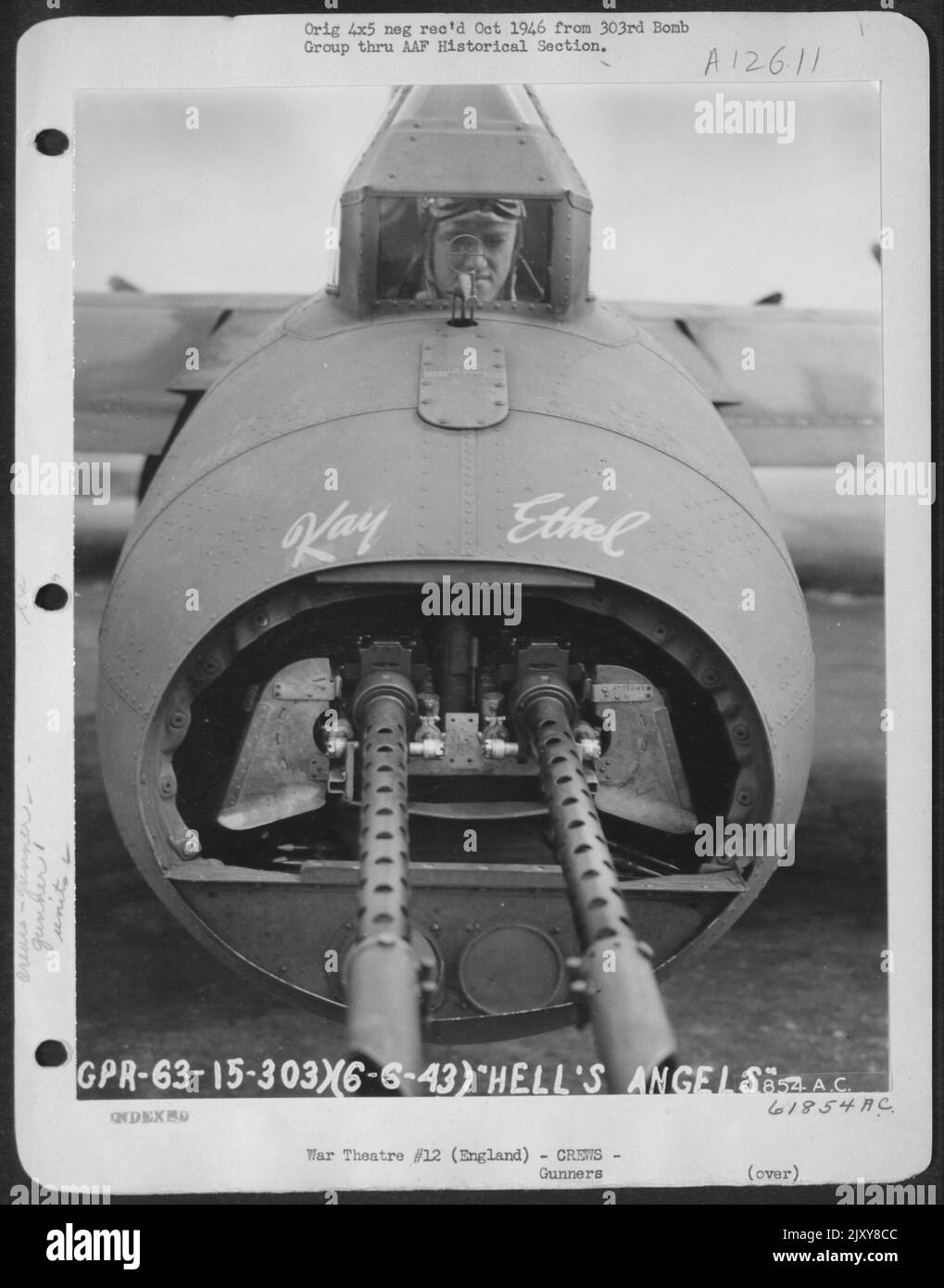 Tail Gunner Checks The Gun Sight On The Boeing B-17 "Flying Fortress ...