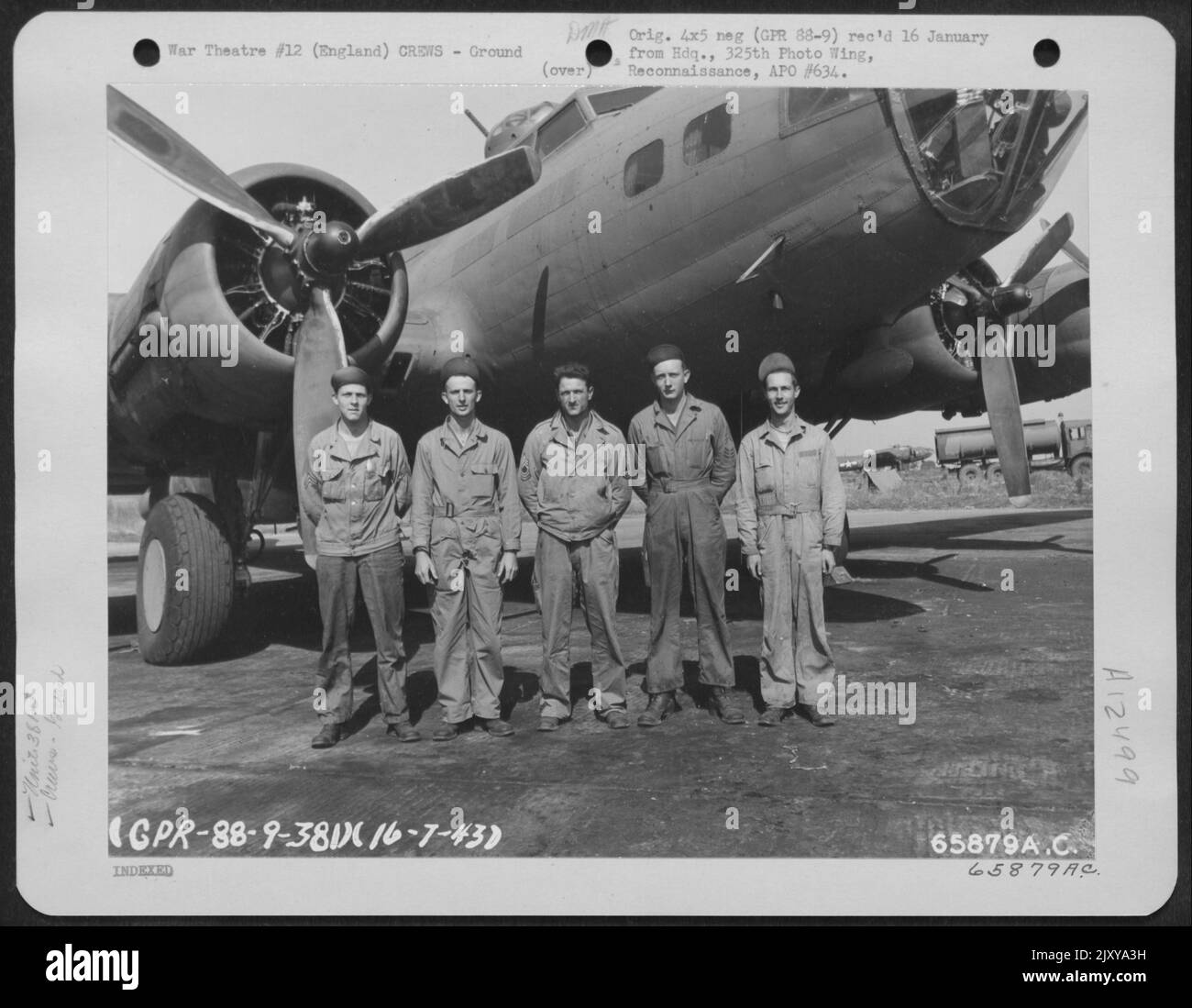 Ground Crew Of The 381St Bomb Group In Front Of A Boeing B-17 "Flying ...