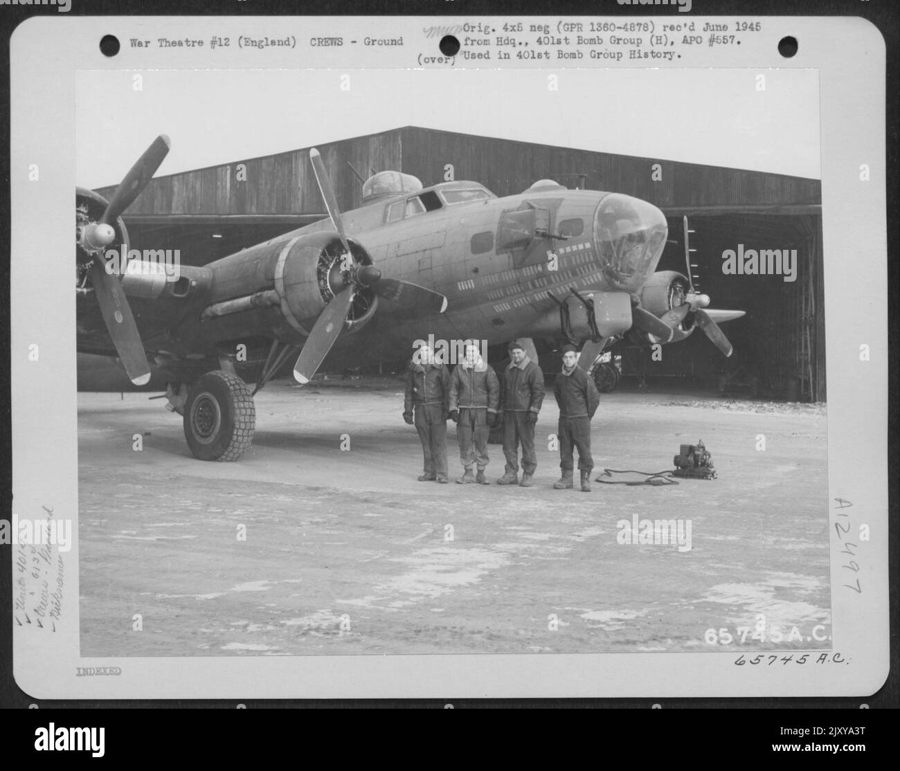 Ground Crew Of The Boeing B-17 "Flying Fortress" 'Homesick Angel ...