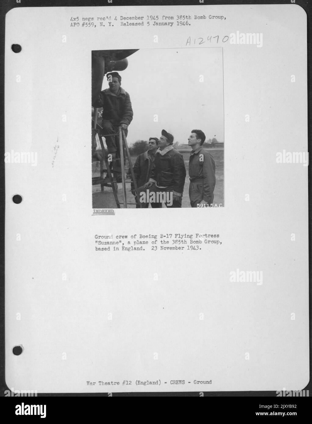 Ground Crew Of Boeing B-17 "Flying Fortress" "Suzanne", A Plane Of The ...