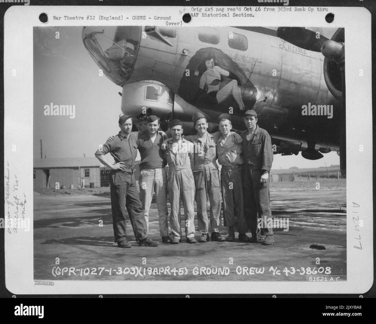 Combat ground crew boeing Black and White Stock Photos & Images - Alamy