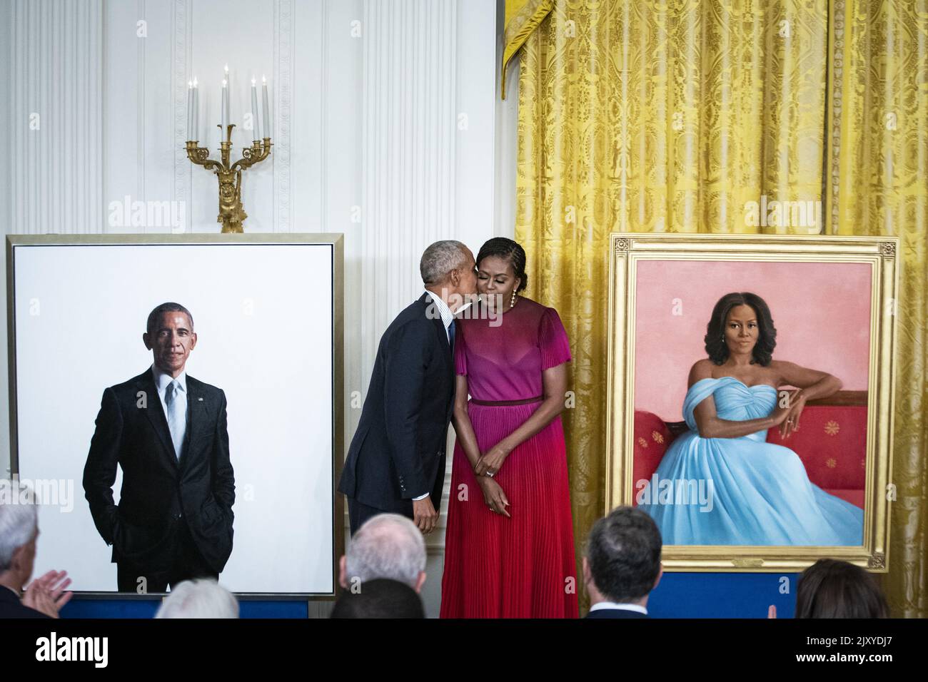 Michelle Obama And Barack Obama Kissing 2022