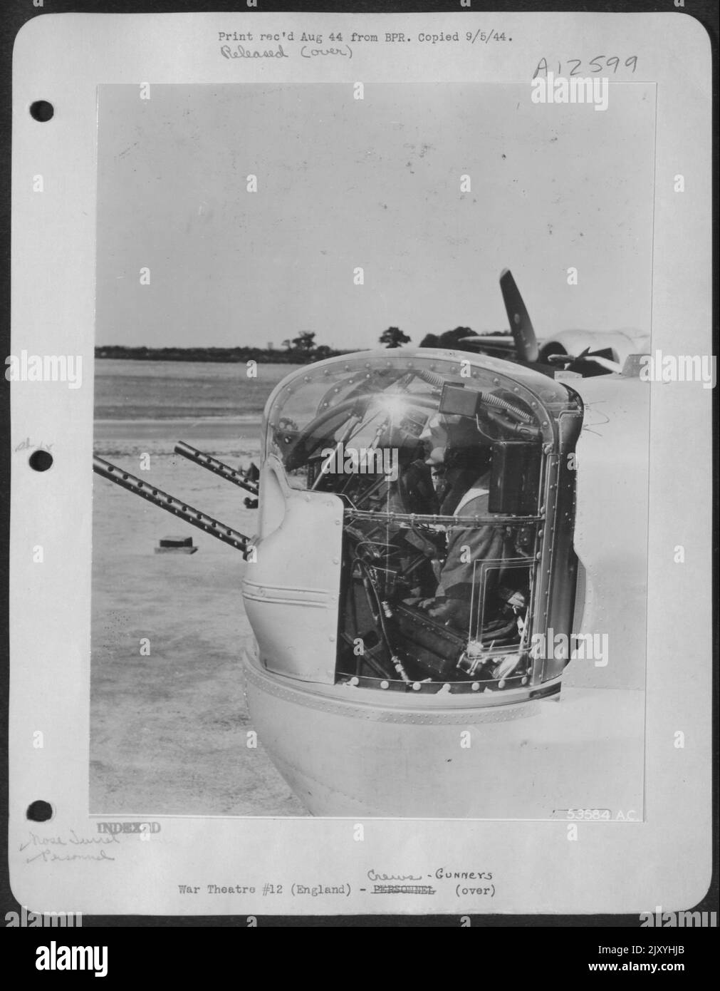 Nose gunner hi-res stock photography and images - Alamy