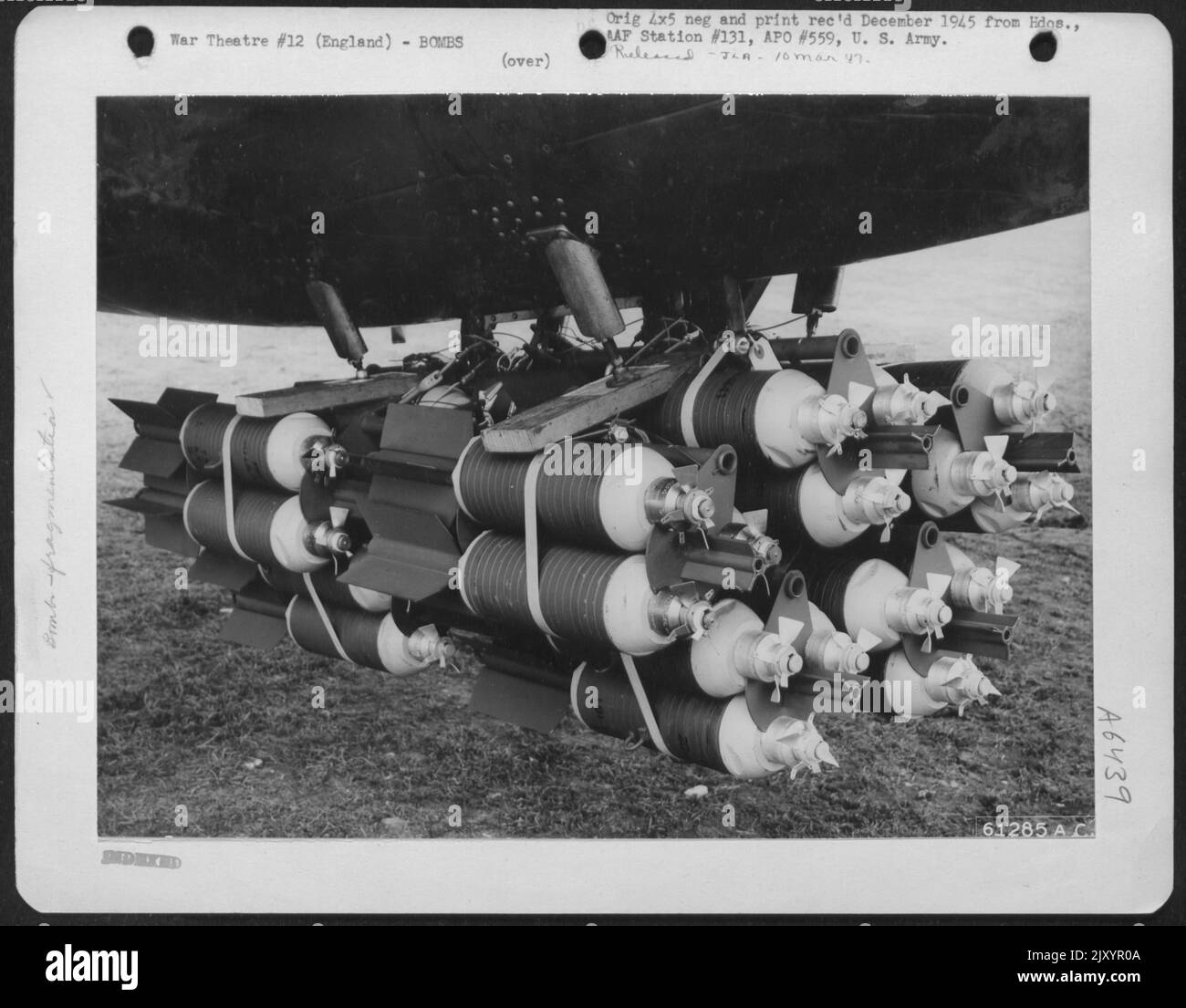 Unusual Picture Of Fragmentation Bomb Clusters On A Republic P-47 ...