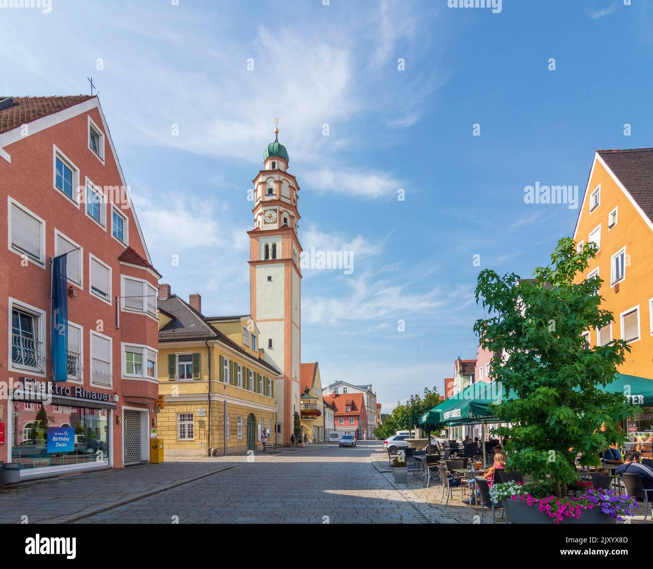 Schrobenhausen: church Frauenkirche, town center street Lenbachstraße ...