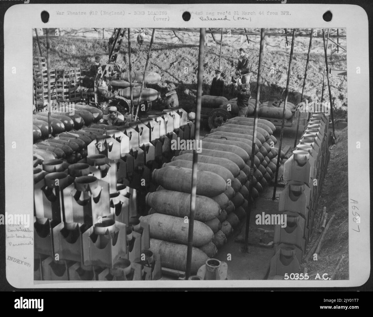 England-Ordnance crew under supervision of Capt. Harry Faulkner, Jersey ...