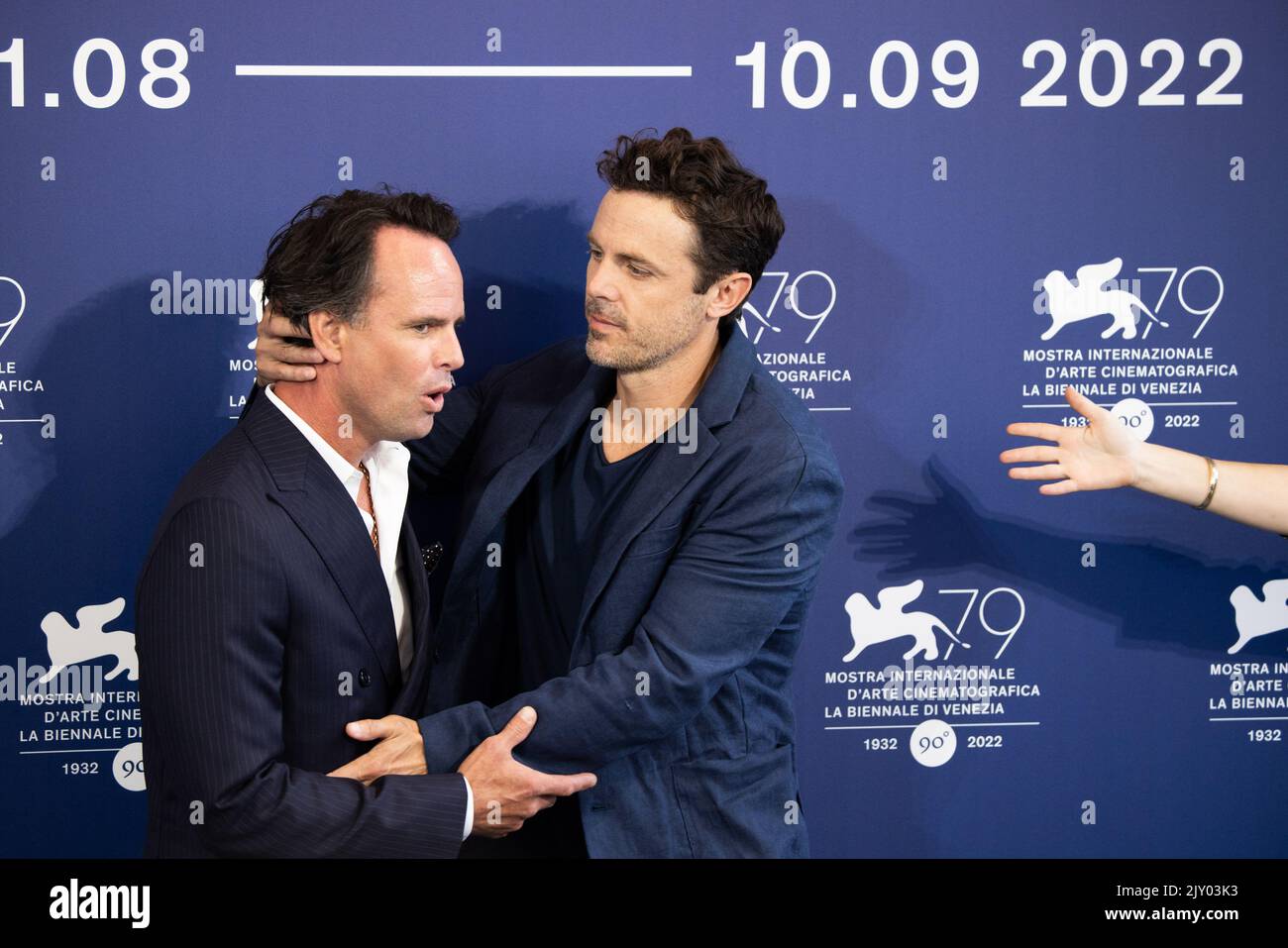 Lido Di Venezia, Italy. 07th Sep, 2022. Walton Goggins and Casey ...