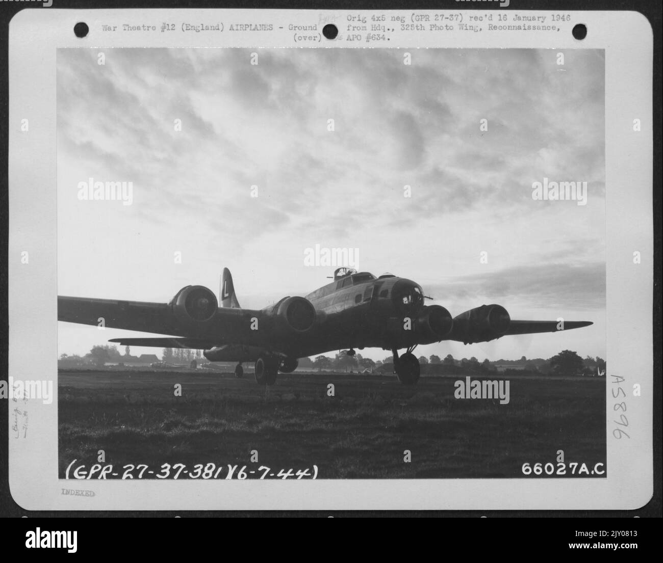 Boeing B-17 "Flying Fortress" Of The 381St Bomb Group At 8Th Air Force ...