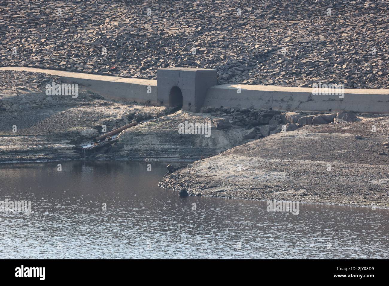 Baitings Dam / Reservoir - Drought Stock Photo - Alamy