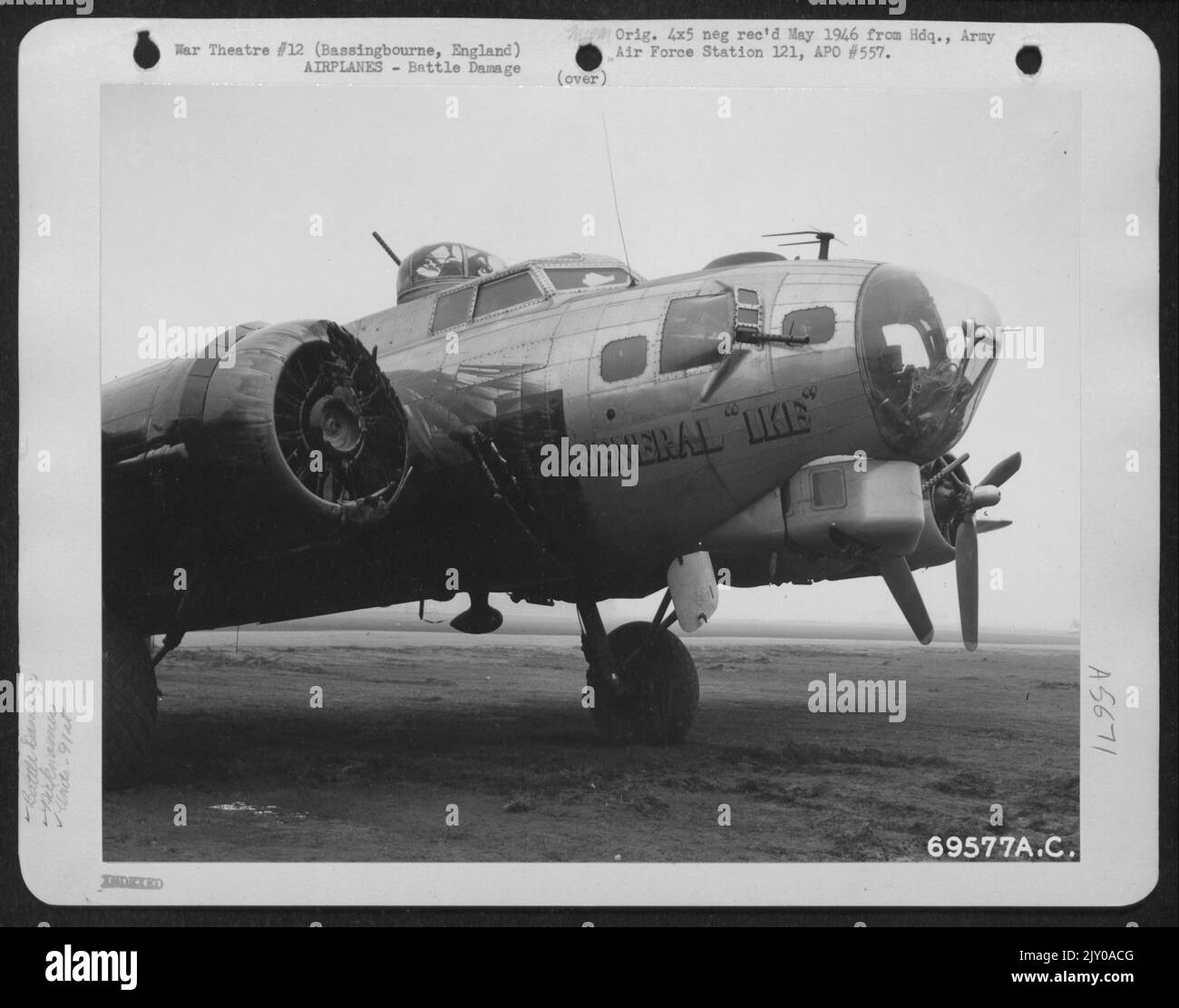 B 17 hit flak hi-res stock photography and images - Alamy