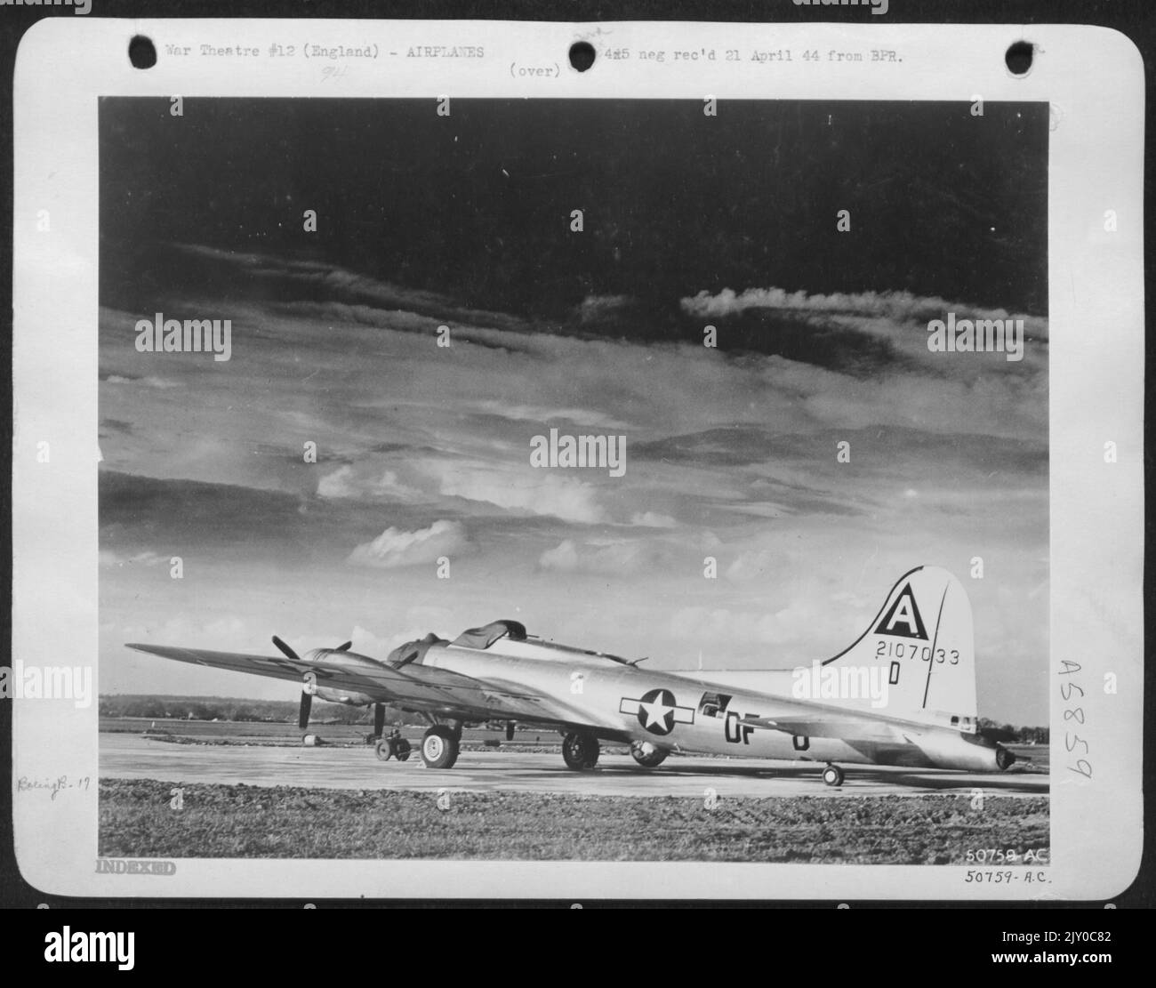 Silver Wings.. Glistening in the sun, this silver Boeing B-17 Flying ...