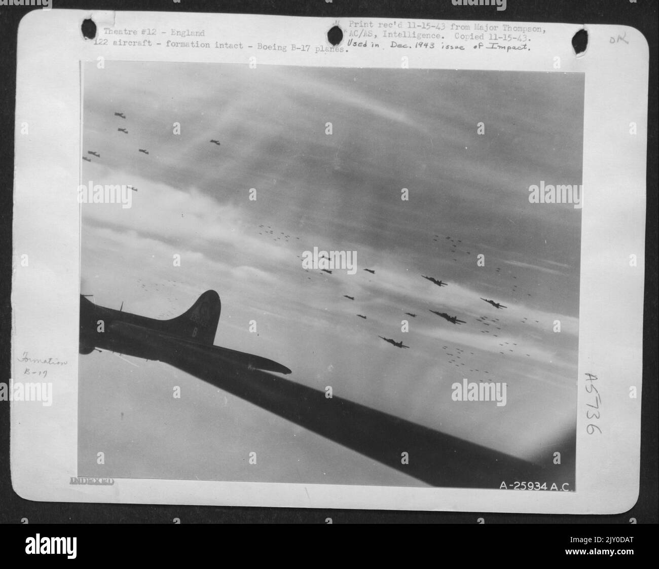 122 aircraft-formation intact-Boeing B-17 planes Stock Photo - Alamy