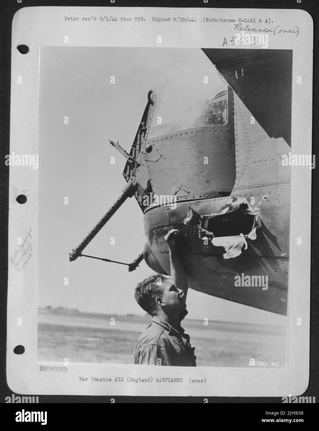 ENGLAND-M/Sgt Robert Hinman of Madison, Wisconsin, crew chief of the ...