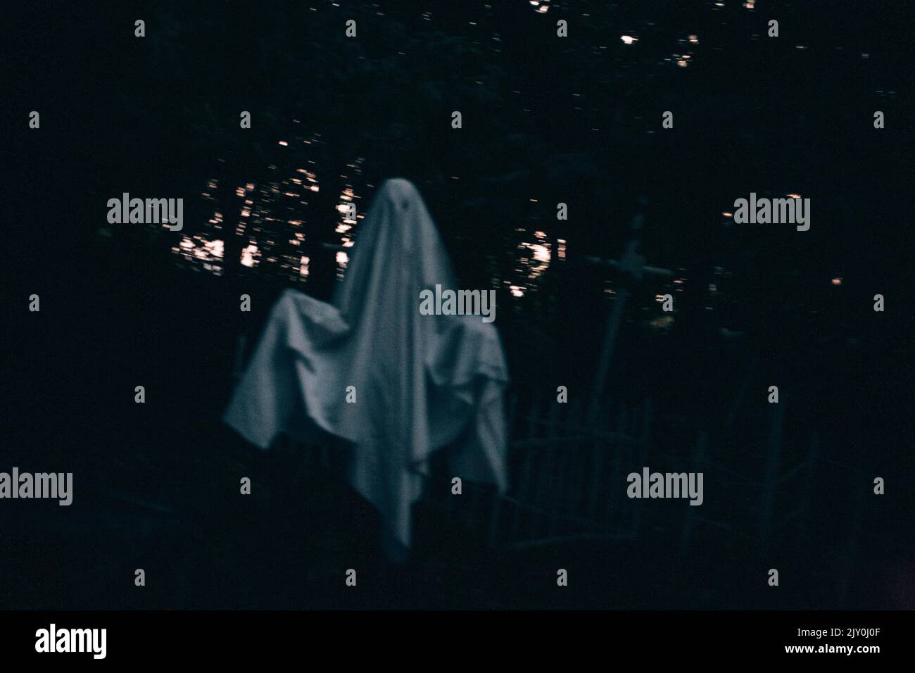 Man levitating ghost hi-res stock photography and images - Alamy