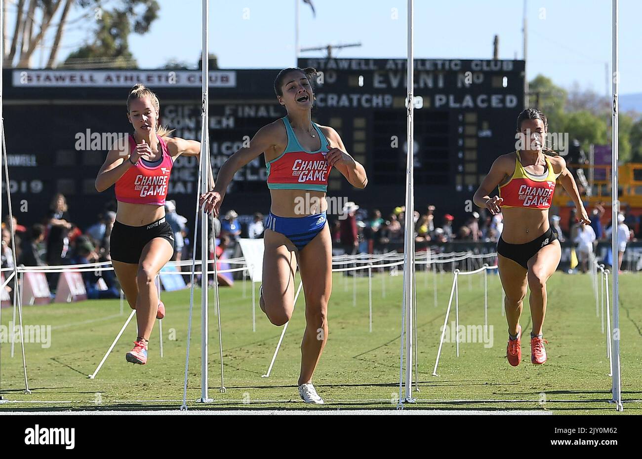 Alexia Loizou (centre) wins the 2019 Stawell Women's Gift in Central ...