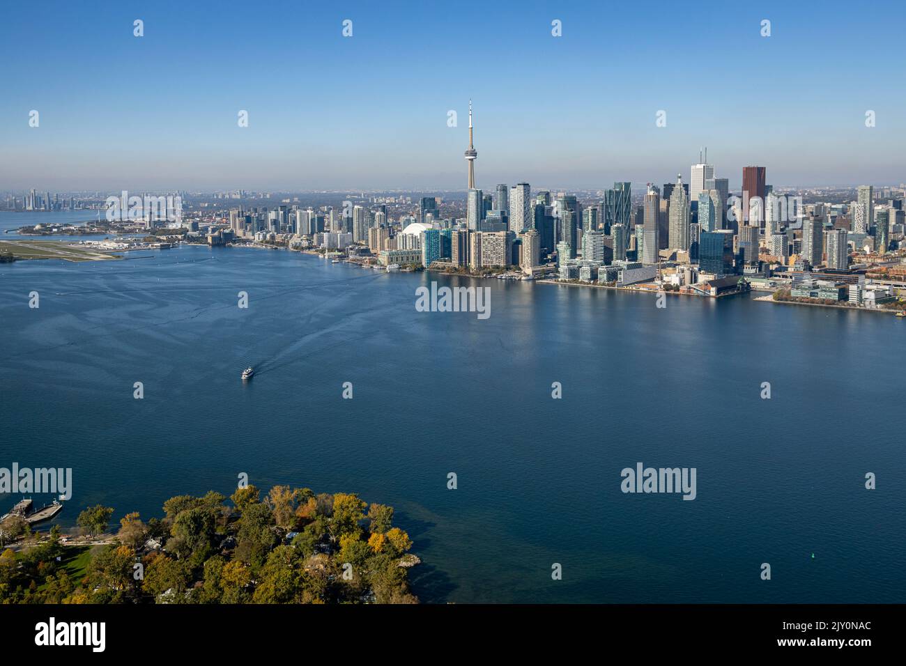 An aerial view of downtown Toronto showing the harbour and Wards Island ...