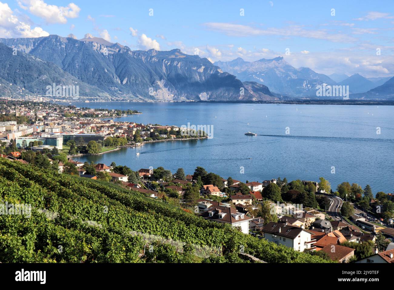 Lavaux vineyards on terraces, UNESCO World Heritage Site, Lake Geneva ...
