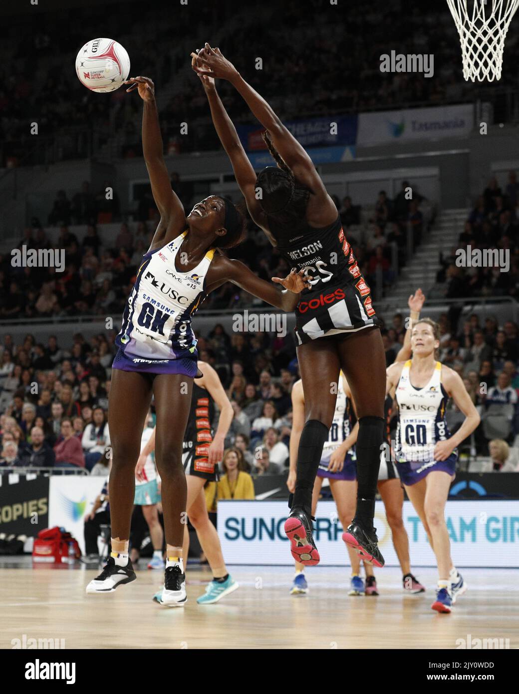 Phumza Maweni of the Lightning and Shimona Nelson of the Magpies ...