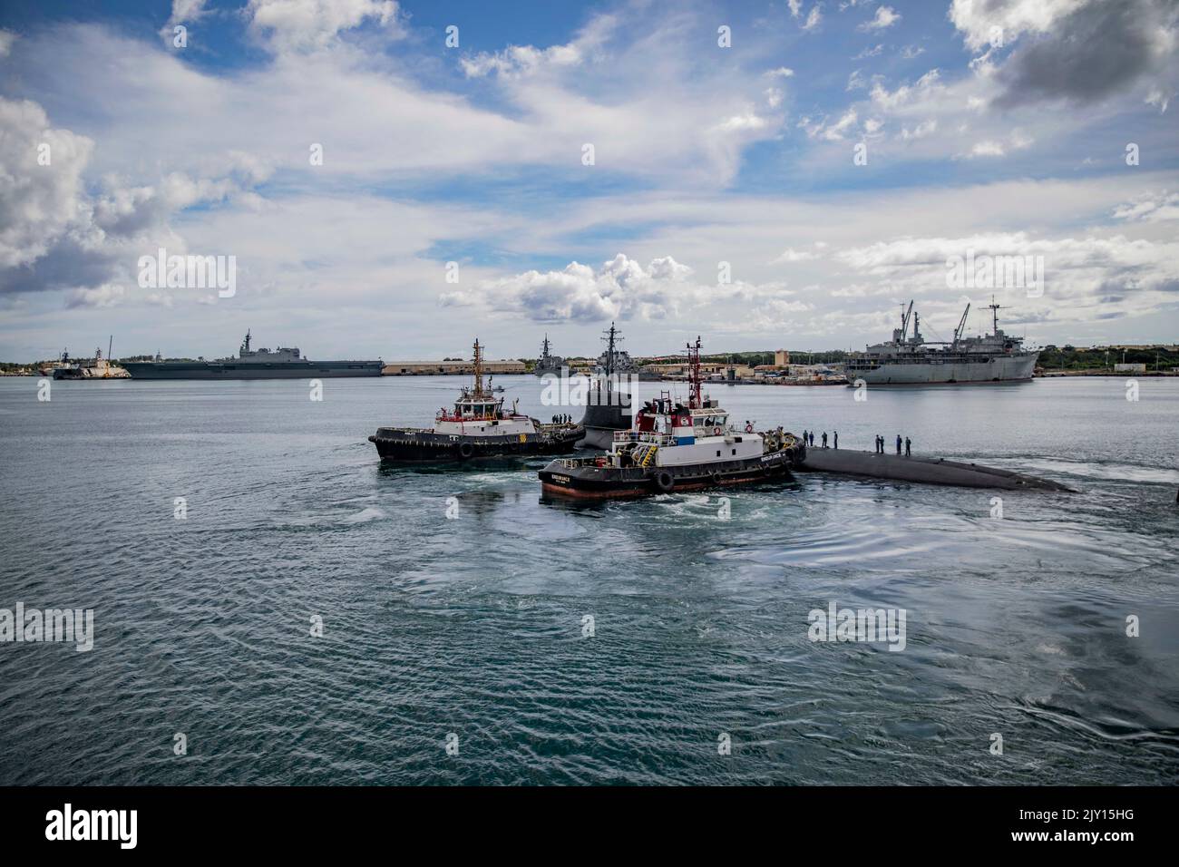 220825-N-NX690-0001 APRA HARBOR, Guam (Aug 25, 2022) -- The Seawolf ...