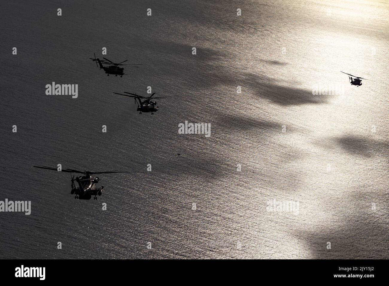 Marine heavy helicopter squadron hmh 361 hi-res stock photography and ...