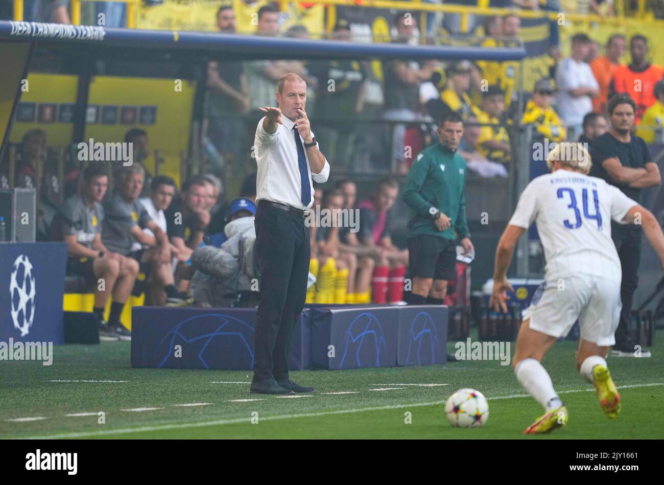 Signal Iduna Park, Dortmund, Germany. 6th Sep, 2022. Jess Thorup (FC ...