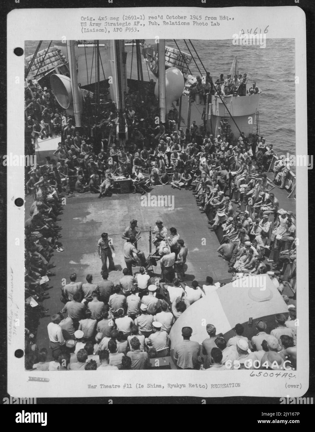 Show stage operation Black and White Stock Photos & Images - Alamy